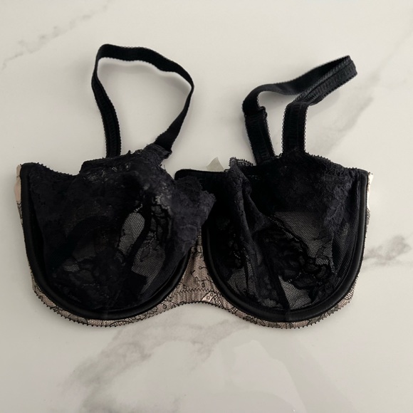 Chantelle | Intimates & Sleepwear | Beautiful Chantelle Bra | Poshmark